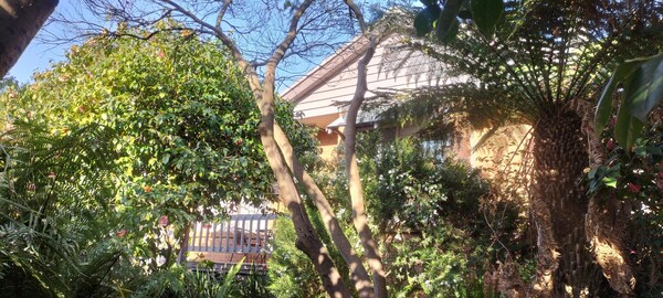 All The Comforts Of Home And The Ideal Location For Exploring East Gippsland - Bairnsdale