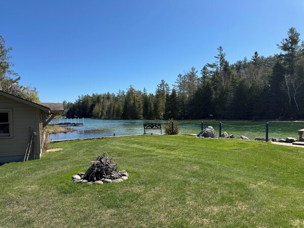 Beside Still Waters - Cheboygan River Respite - Cheboygan, MI