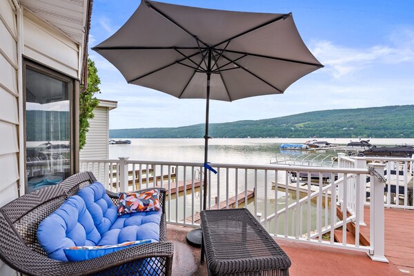 Lake House | Walking Distance To Town | Sleeps 10 - ハモンズポート, NY