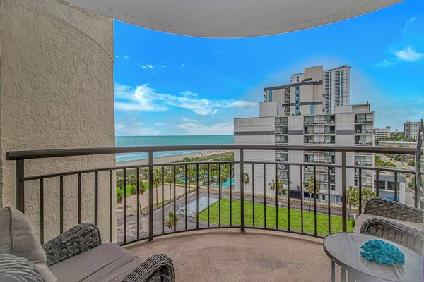 Oceanview Luxe On The Boardwalk! - Myrtle Beach, SC