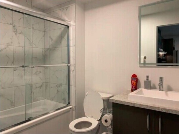 Cozy 1 Br Apt Perfect For Couple - Chambly