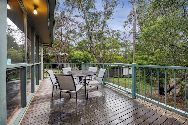 High Road Haven - When Will You Relax To The Rhythm Of Nature? - Halls Gap