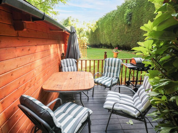 Stumps Cross Lodge, Pet Friendly, With A Garden In Winchcombe - Broadway