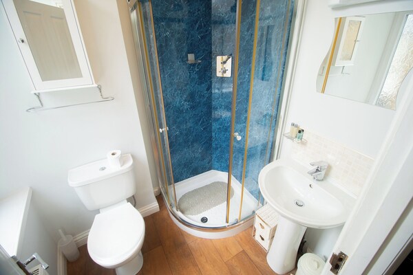 Teviotside Travel Inn - Hawick - Room 2 - Single - Hawick