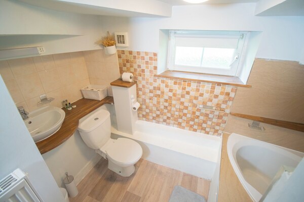 Teviotside Travel Inn - Hawick - Room 5 - Single - Hawick