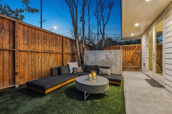 Luxury Modern Comfort | Private Heated Pool - 奧斯汀