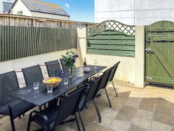 6 Bedroom Accommodation In Newquay - Newquay
