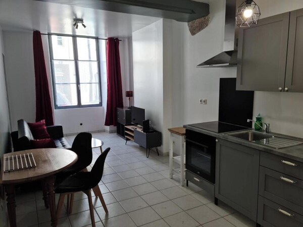 Homerez - Apt In Historic Beaugency - Beaugency