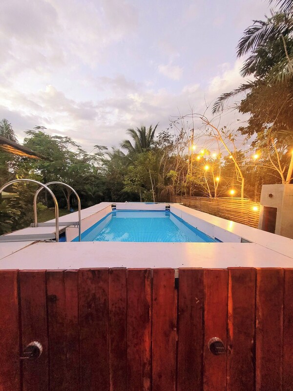 Modern Bahay Kubo Near Tagaytay - Casita Anahaw - Tagaytay