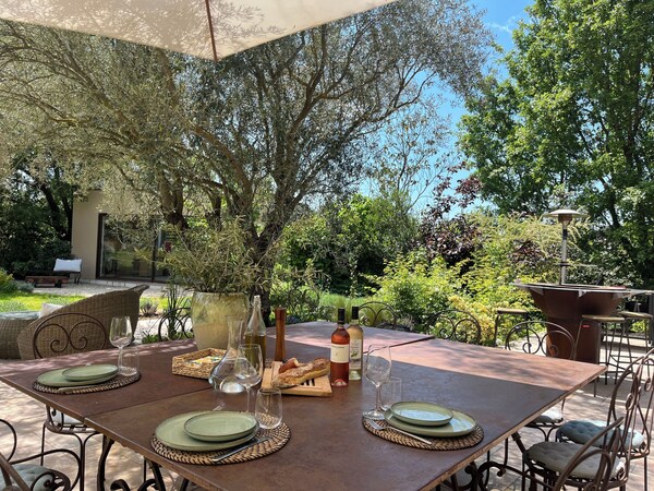 Luxurious, Refined Home; 7 Bedrooms, Swimming Pool, Bowling Green, 12,000m2 Grounds. - Aix-en-Provence