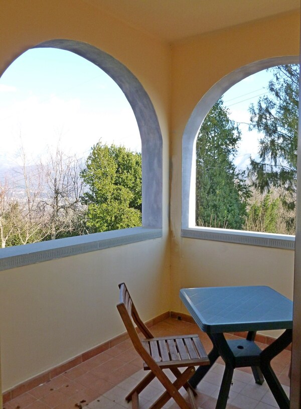 Cozy Apartment In Small Hamlet, With Pool And Views Of The Apuan Alps - 托斯卡納