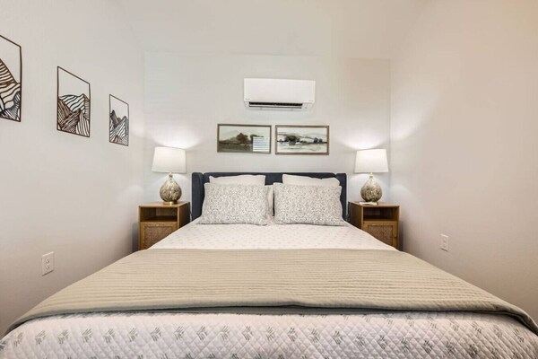 Zen Oasis + 1br Guesthouse + Mins To Skyline Park! - Austin, TX