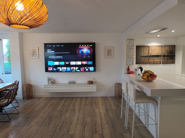 Spain Beautiful Spacious Two Bed Facing The Ocean - Marbella