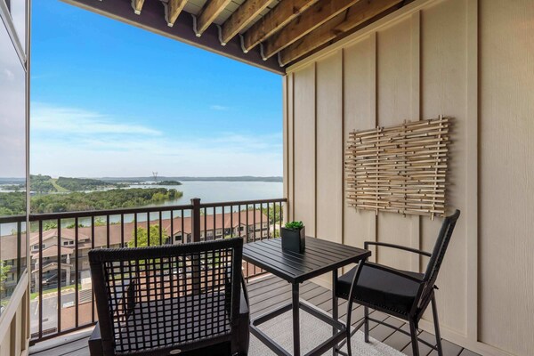 Chill On The Hill With Lake Views! - ブランソン, MO