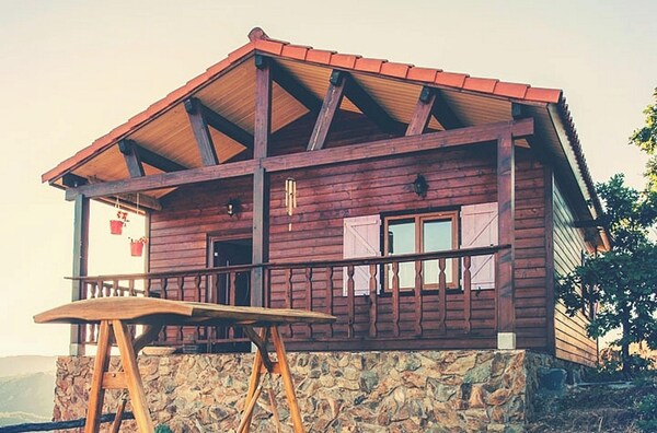 Homerez - Welcoming House With Mountain View In Cañamero - Extremadura