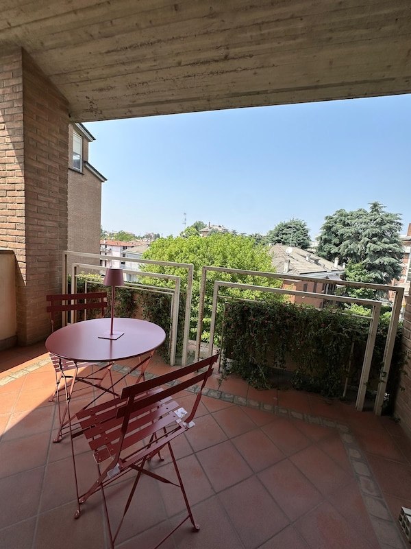 Bright Apartment - Парма