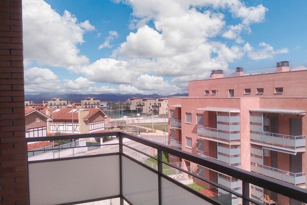 Homerez - Comfort Apartment Cirueña + Pool 60 M² - Ezcaray