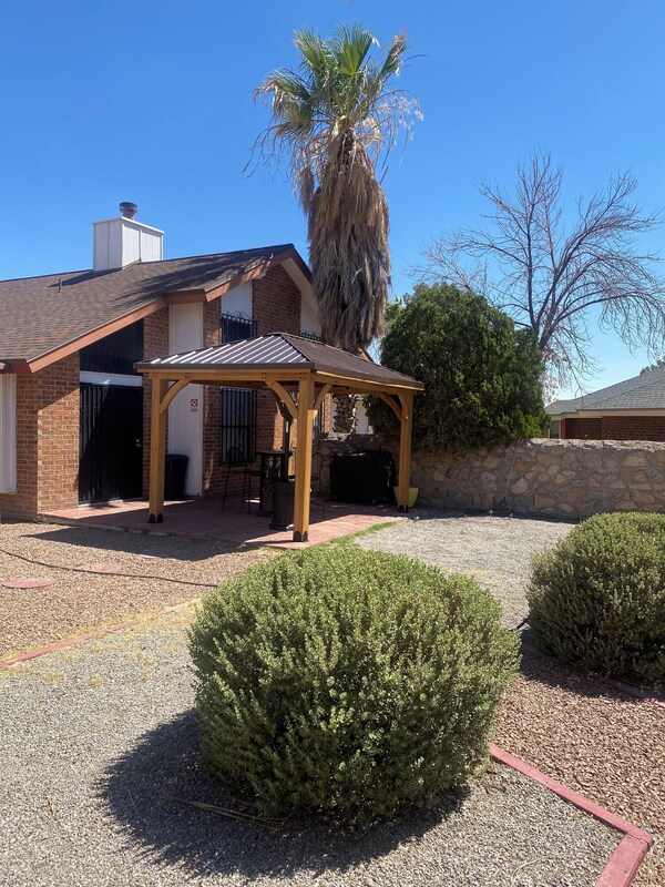 2-bedroom Smart Home With Alexa Controlleled Lighting, Ac Wifi El Paso - Santa Teresa, NM