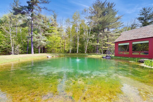 Converted Silo Apartment, Peaceful Grounds, Two Ponds, Kitchenette, Internet - Dorset