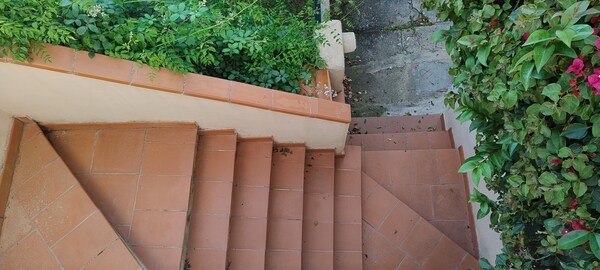 Simone House Is A Cozy Apartment House Located In The Marina Residence Resort. - Quartu Sant’Elena