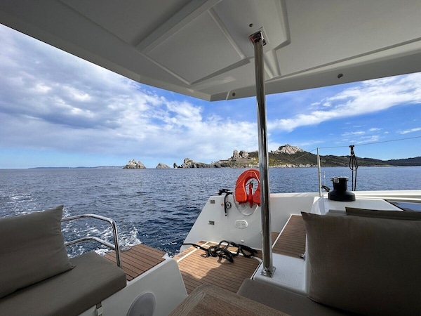Eden Katamaran Modern Für 2 Bis 8 Pers. Im Hafen - Porquerolles