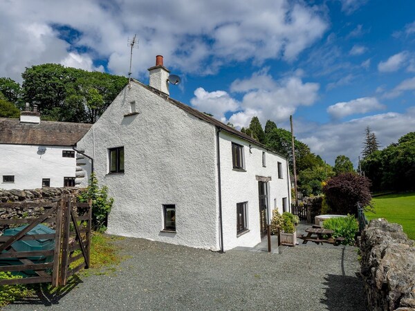 Pass The Keys | Stunning 4 Bed Barn Conversion | Hot Tub - Coniston
