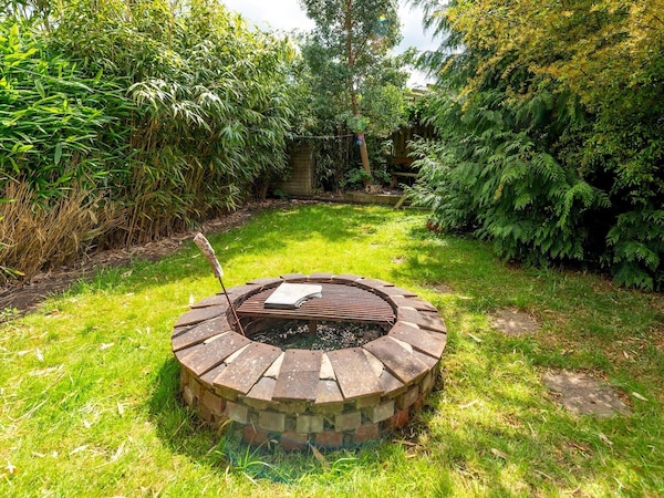 Pass The Keys | Cosy Spacious Garden House - Bridgnorth