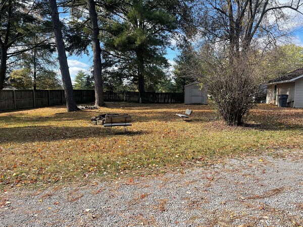 Charming Pet Friendly 3-bedroom 2 Bath House With Wifi, Ac In Fabulous Energy. - Marion, IL