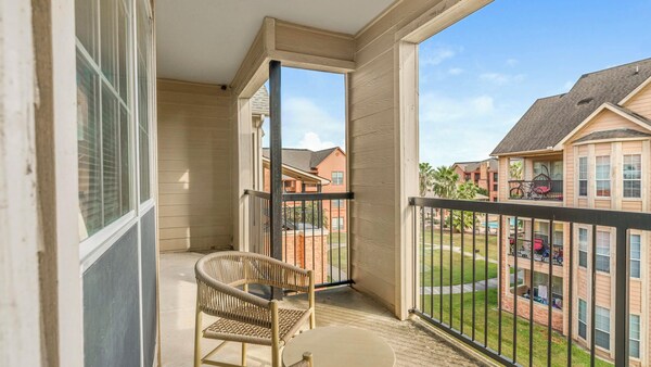 Settlersranch 2bd 5 - Two Bedroom Apartment, Sleeps 4 - League City