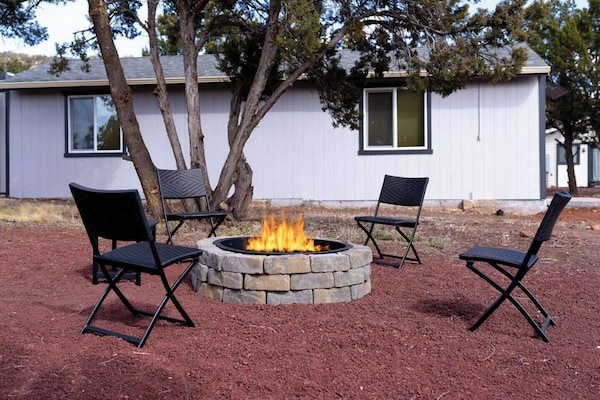 Tiny Elk Retreat  Rustic Cabin Kissed By Nature - Williams, AZ