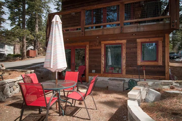Walk To Lake Tahoe - Pet Friendly - 10min To Skiing - Truckee, CA