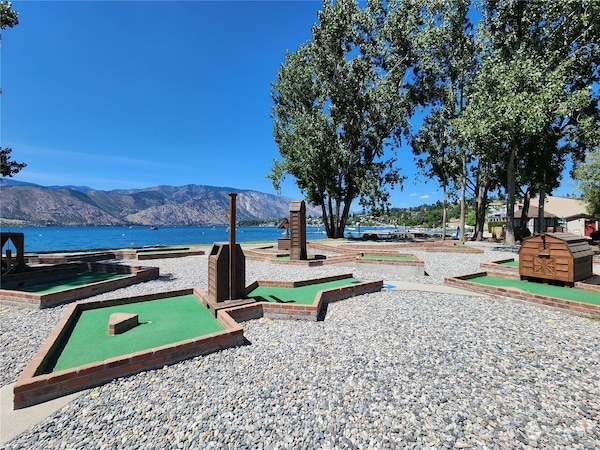 Wapato Point Resort - Ground Floor 3 Bedroom On The Lake! - Lake Chelan, WA