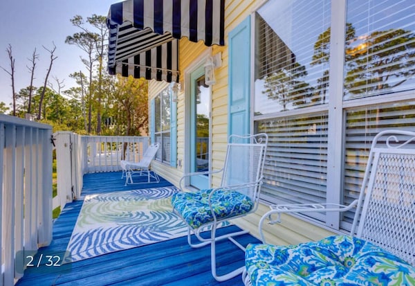 Charming 3br/2b Coastal Cottage - Quiet Getaway On Dauphin Island - Dauphin Island, AL