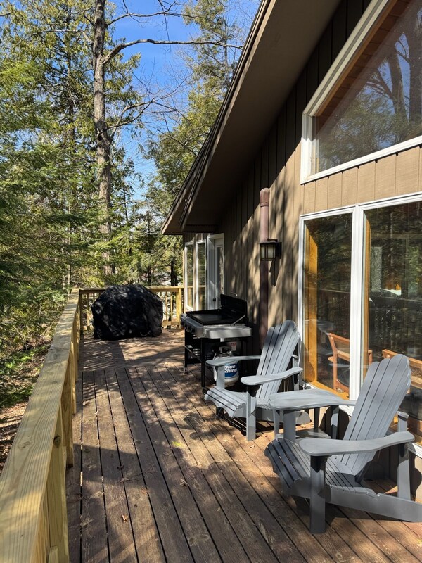 Newly Furnished For 2025! Short Walk To Downtown Sister Bay. - Sister Bay, WI