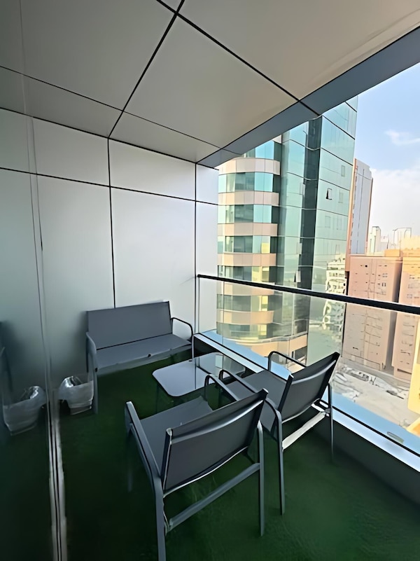 One Bed Room Apartment, In Manama - Manama