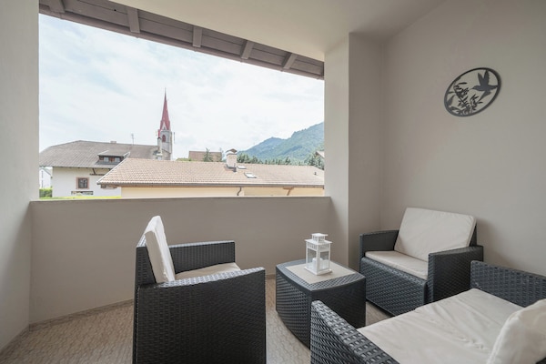 Apartment 'Rosalie 9' With Mountain View, Shared Pool And Wi-fi - Lana