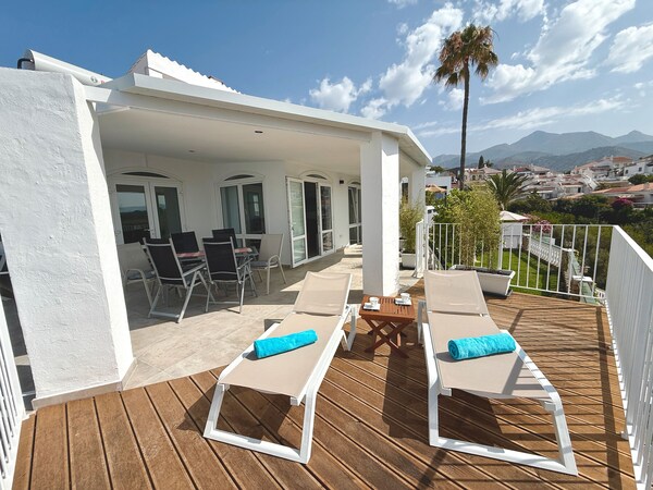 Villa 'Clementina' With Sea View, Wi-fi And Air Conditioning - Nerja