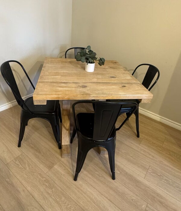 Super Cute,2 Bed2 Bath, Tcu Dickies,cultural District,& Close To All Hospitals - Lake Worth, TX