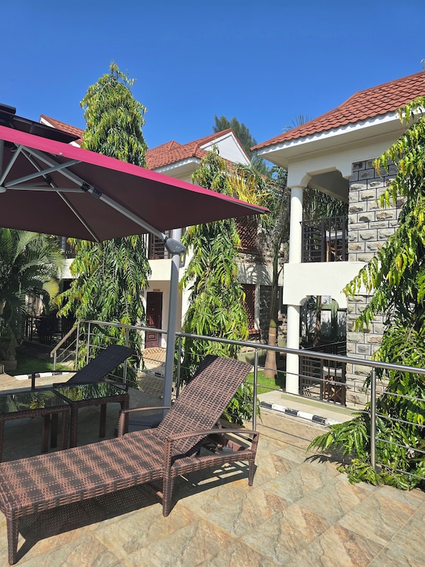 Charming 2-bedroom Villa With Ac, Wifi In Tranquil Kisumu - キスム