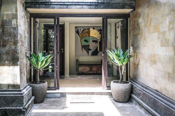Private Secluded Pool Villa W/ Massage Room - Ubud