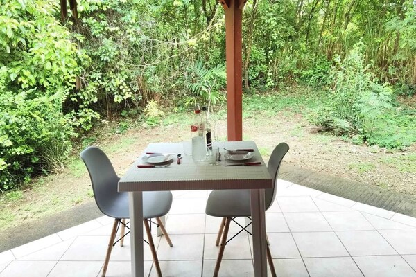 Homerez - Bungalow Charmant Au Gosier Avec Terrasse - Plage de la Caravelle - Sainte-Anne
