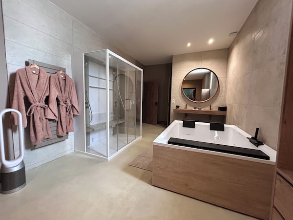 Suite Privative De Luxe, La Maison Coloniale - Canet-en-Roussillon
