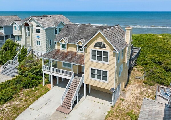 Oceanfront Luxury In The Heart Of Nags Head (Nags Head Village)  Private Pool, Hot Tub, Pet Friendly! - Manteo, NC