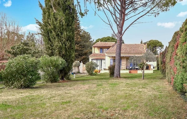 Homerez - House In Loriol-du-comtat, Garden - Carpentras