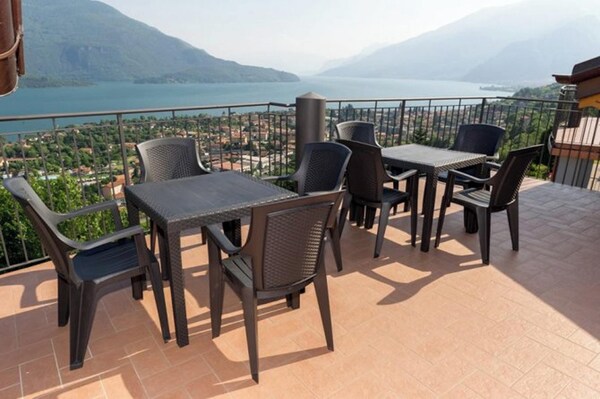 Homerez - Wohnung In Vercana Mit Seeblick - Domaso