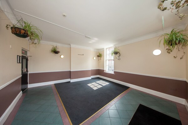 Beautiful 2 Bedroom Apartment Close To City Centre - Malahide
