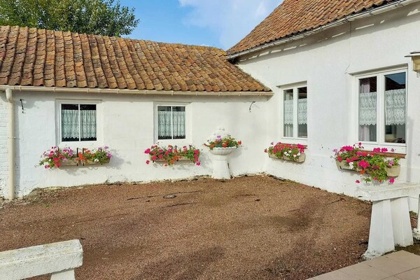 Homerez - House In Longvilliers - ル・テュケ＝パリ＝プラージュ