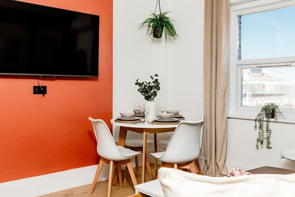 Prime 2br In Marylebone | Bright & Comfy With A/c - Notting Hill