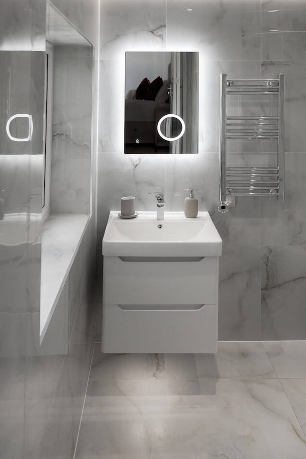 Stylish Comfort | A/c & Designer Double Studio - Marylebone
