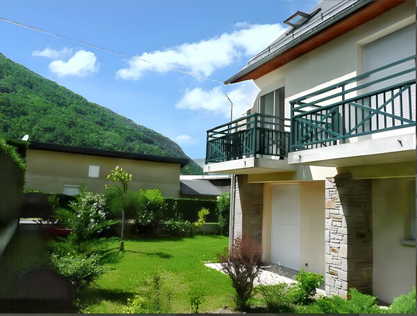 Homerez - Appartement Cosy à Saint-mamet - 36 M² - Vue Montagne - Bagnères-de-Luchon